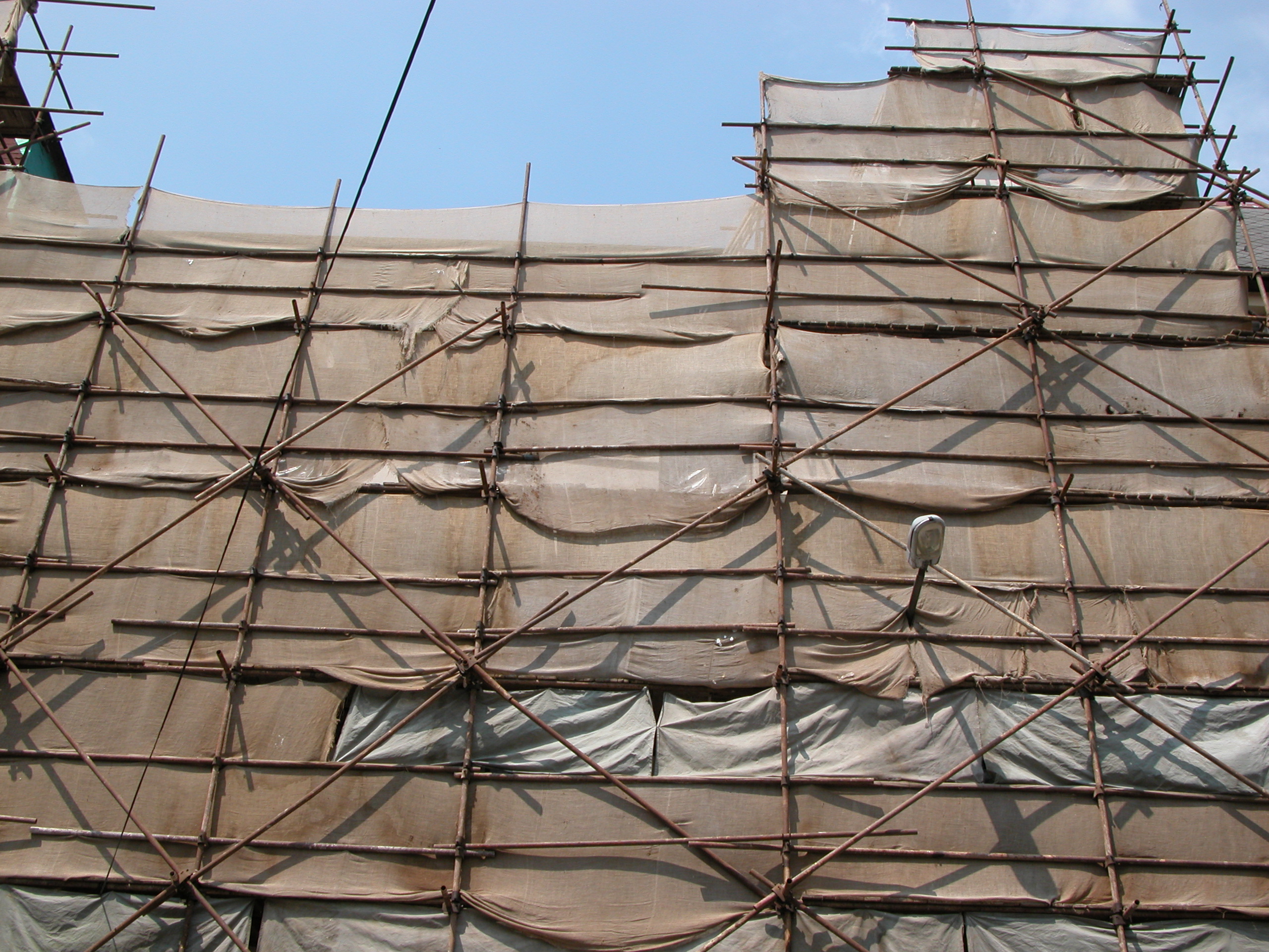 Image*After : textures : fabrics scaffold scaffolding tsjech construction constructionsite pipes ...